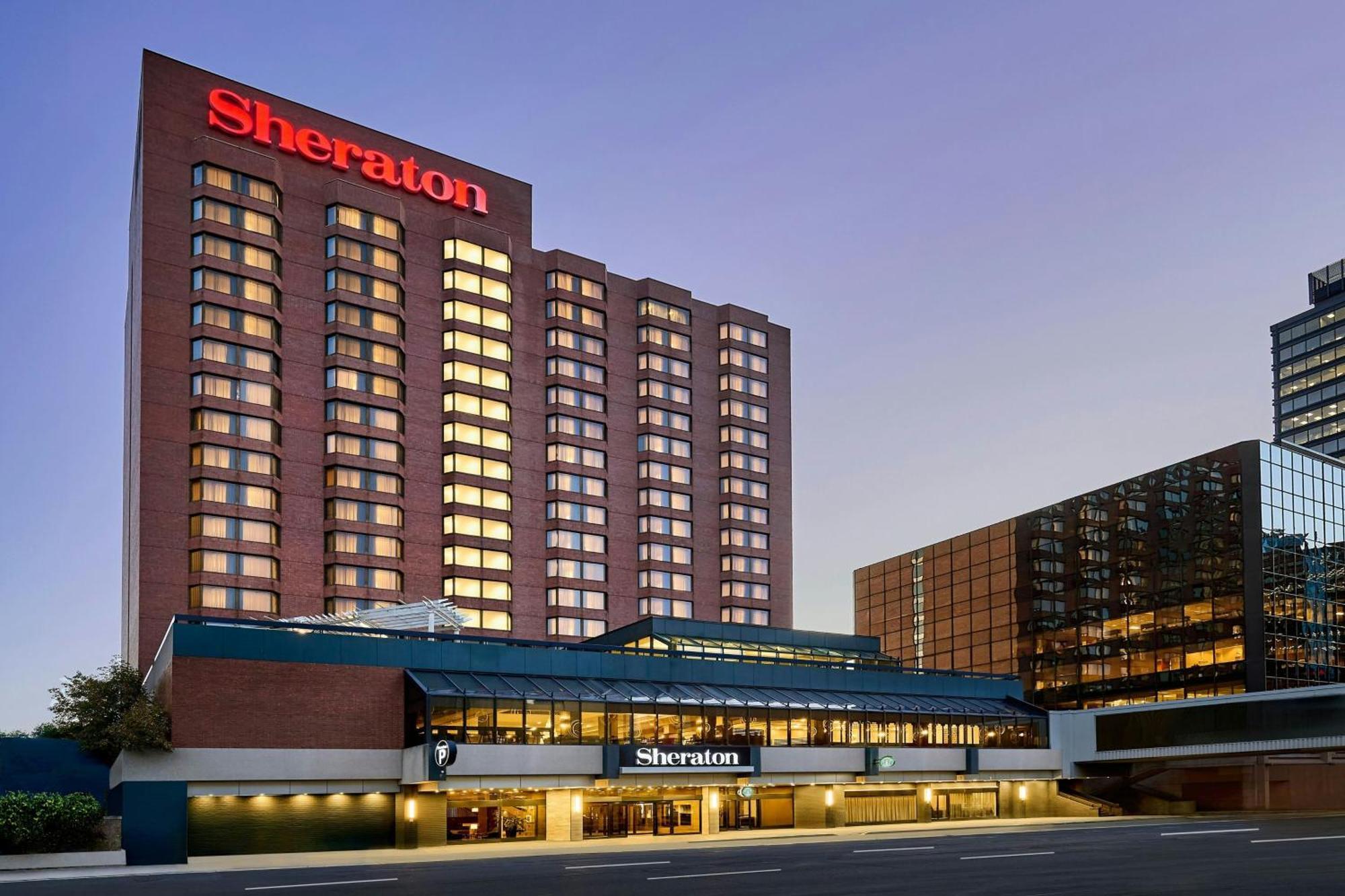 HOTEL SHERATON HAMILTON | ⋆⋆⋆ | CANADA | SEASON DEALS FROM $279